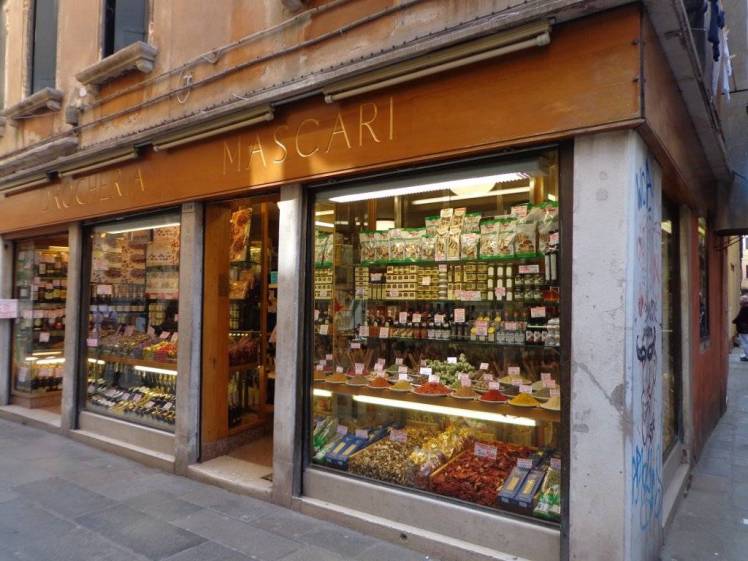 Bitter Regrets at Rialto: Mascari – “The colors, aromas and tradition ...